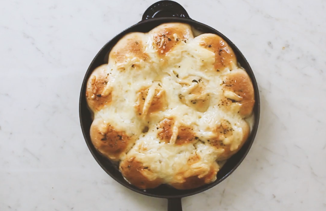 Hosting a Dinner Party is easy with these cheesy finger foods